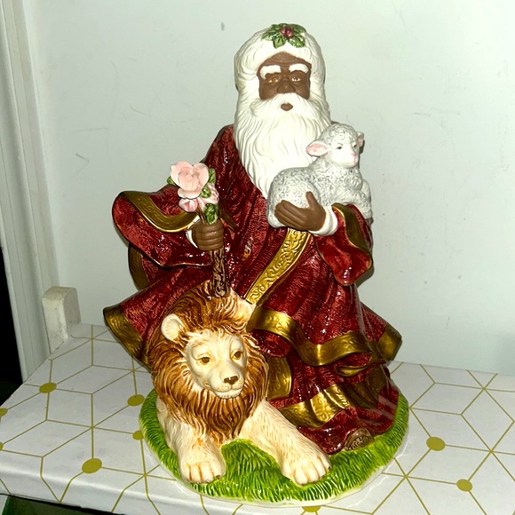 Christmas Around The World | Holiday | Musical Santa Figurine | Poshmark